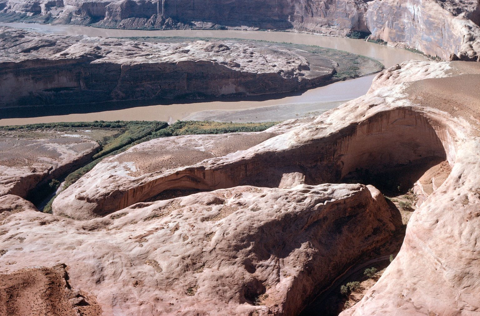 Canyons, bridges, and crossings – Images of a Lost World: Glen Canyon on the Colorado